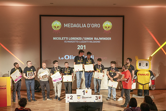 IIS Marzotto Luzzatti vince le Olimpiadi Fanuc della robotica 2024 ...